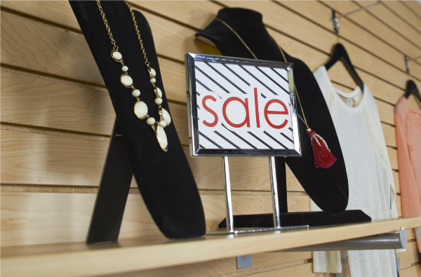 Slatwall 101 | Store Supply Warehouse